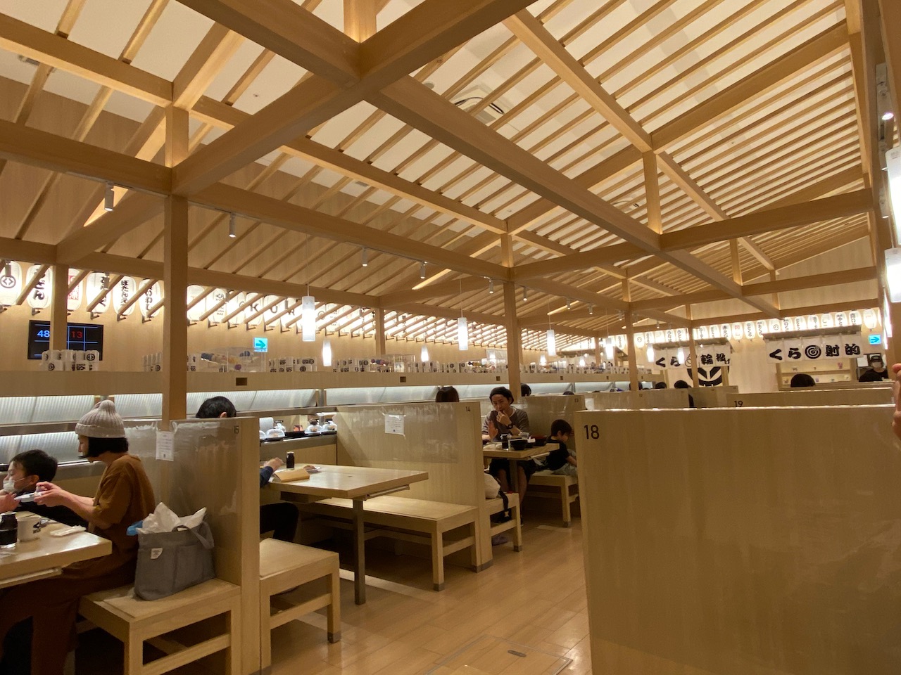 【藏壽司】KURA SUSHI旗艦店初體驗＜日本最大-淺草ROX店＞ | wu-channel 東京私手帖